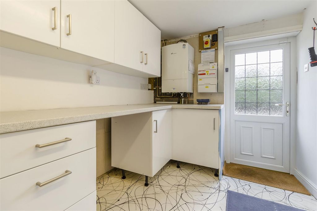 North Park, Mansfield NG18, 4 bed detached bungalow for sale, £900,000 ...