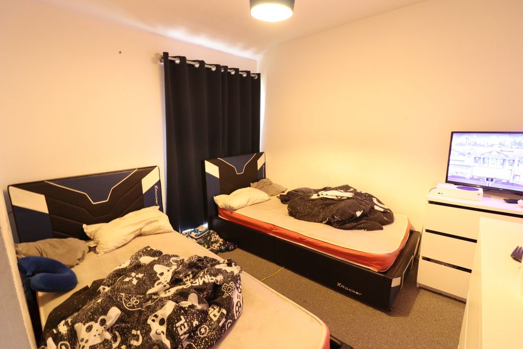 Woolmer Green, Lee Chapel North, Basildon, Essex SS15, 2 bed terraced ...