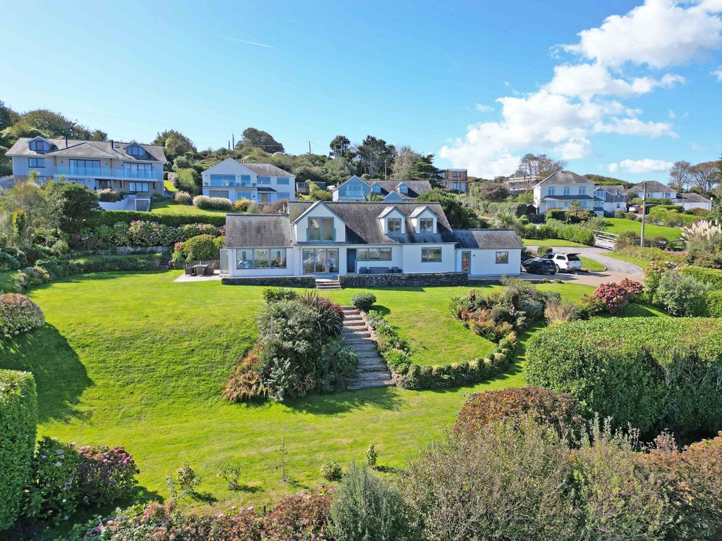 Coverack, Lizard Peninsula, Cornwall TR12, 4 bed detached house for ...