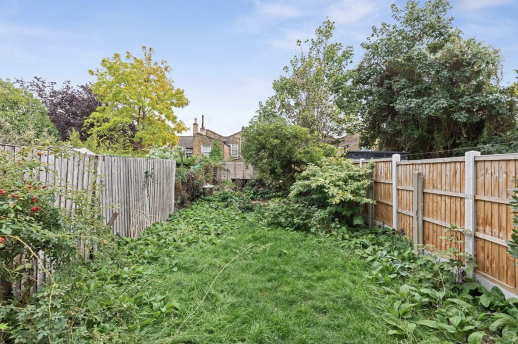Dunlace Road, Off Chatsworth Road, Lower Clapton, Hackney, London E5, 5 ...