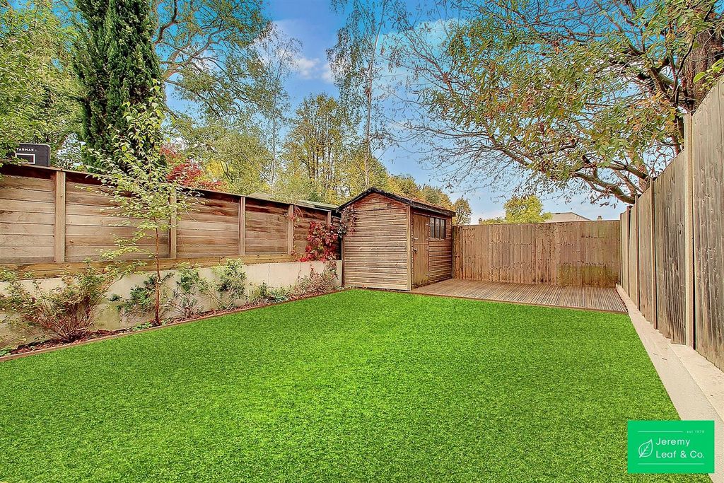 Kings Avenue, London N10, 4 bed maisonette for sale, £1,550,000 | PrimeLocation