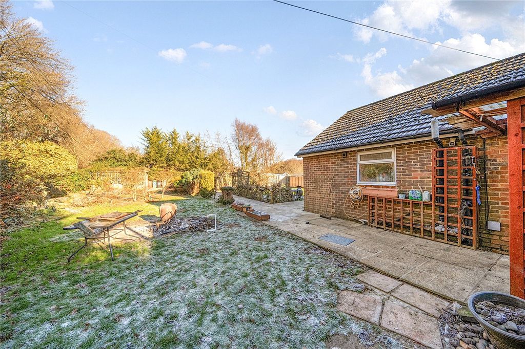 Colliers Green, Cranbrook, Kent TN17, 3 bed bungalow for sale, £600,000 ...
