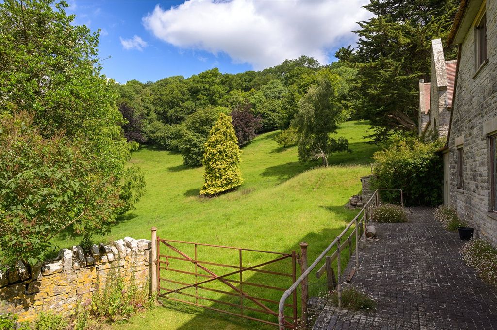 Marshalls Elm, Street, Somerset BA16, 7 bed detached house for sale, £ ...