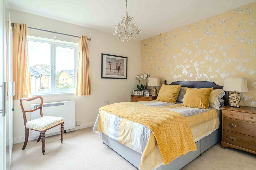 Kingsdale Court, Broadway, Worcestershire WR12, 2 bed flat for sale, £ ...