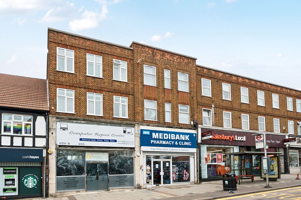 Station Approach, Hayes, Bromley BR2, 3 bed maisonette for sale, £ ...