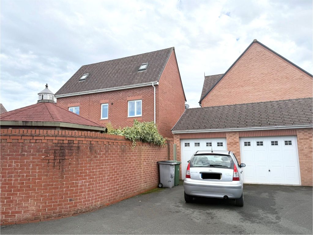 Hesketh Way, Bromborough, Wirral, Merseyside CH62, 4 bed town house for ...