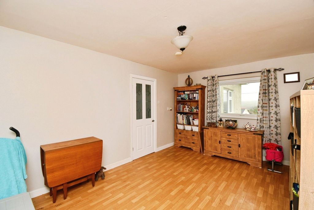 Y Fraich, Fishguard, Pembrokeshire SA65, 3 bed bungalow for sale, £ ...