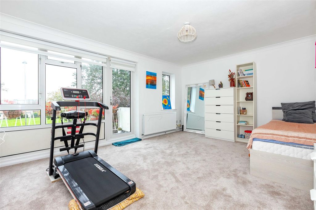 Jupps Lane, Goring-By-Sea, Worthing BN12, 2 bed flat for sale, £230,000 ...