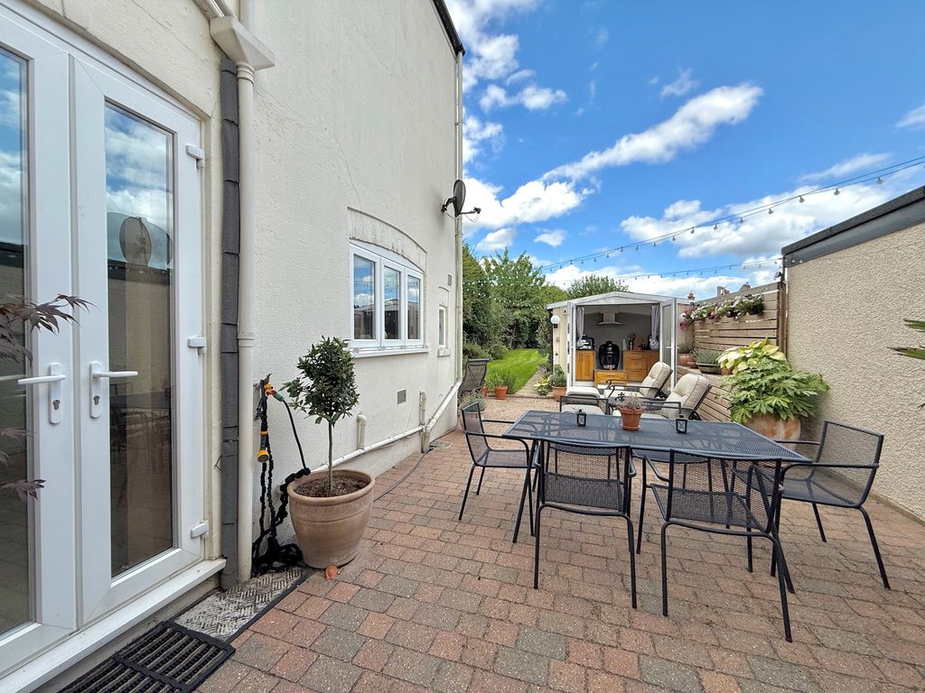 Sandringham Road, Watford WD24, 4 bed semi-detached house for sale, £ ...