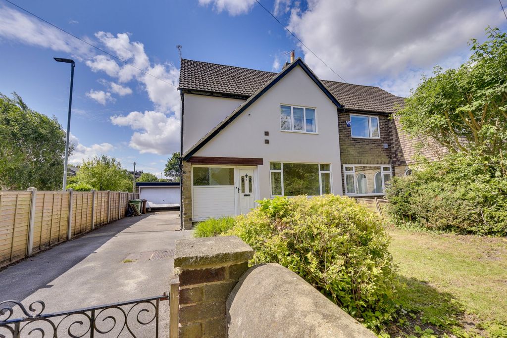 Stanhope Avenue, Horsforth, Leeds, West Yorkshire LS18, 3 bed semi ...