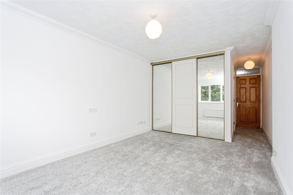 Ashmead Drive, Hardwick, Cambridge, Cambridgeshire CB23, 5 bed detached ...