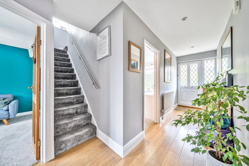 The Ridgeway, Flitwick MK45, 3 bed chalet for sale, £625,000 ...