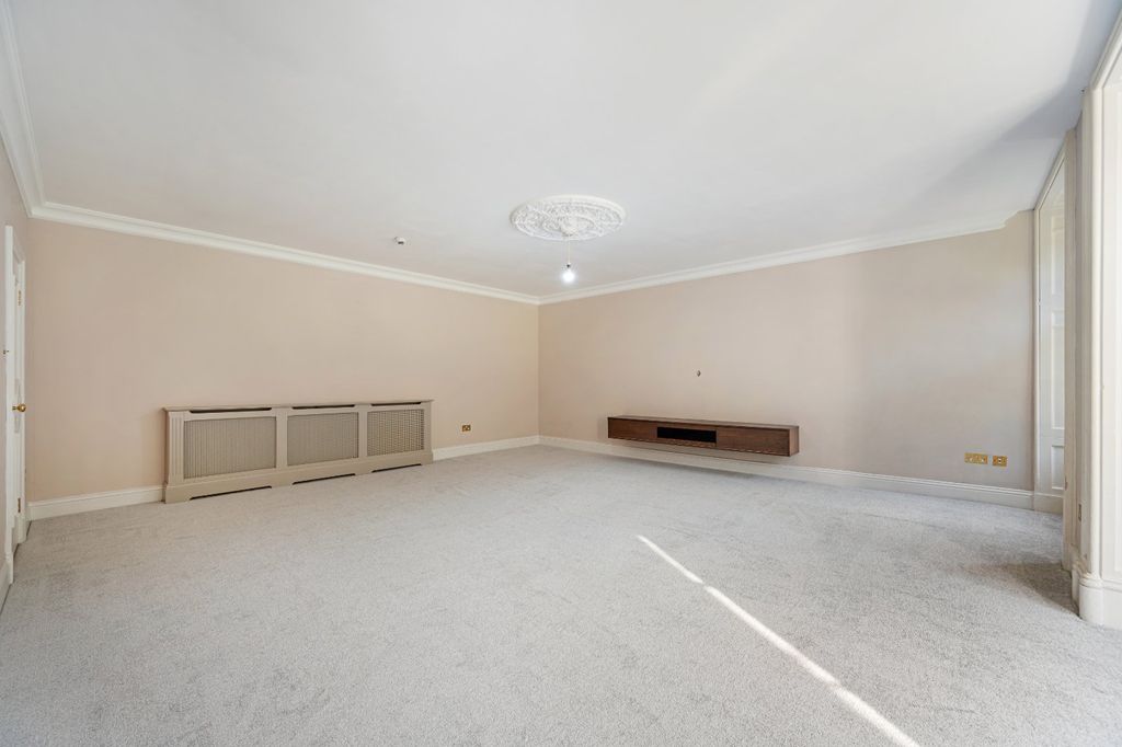 Eshton Hall, Skipton, North Yorkshire BD23, 2 bed flat for sale, £ ...