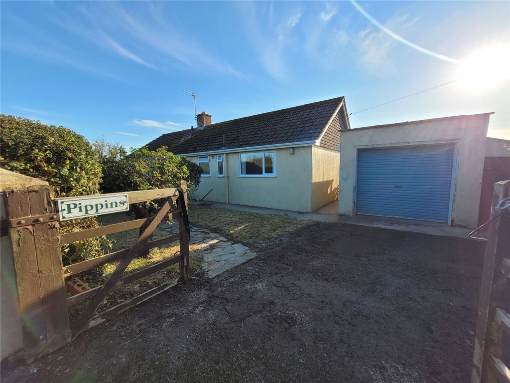 Pippins, Lawrenny Road, Cresselly, Kilgetty SA68, 3 bed bungalow for ...