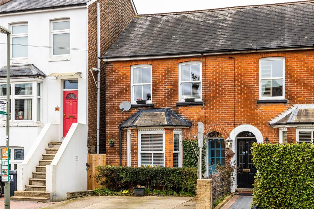 St. Johns Road, Redhill RH1, 4 bed semi-detached house for sale, £ ...