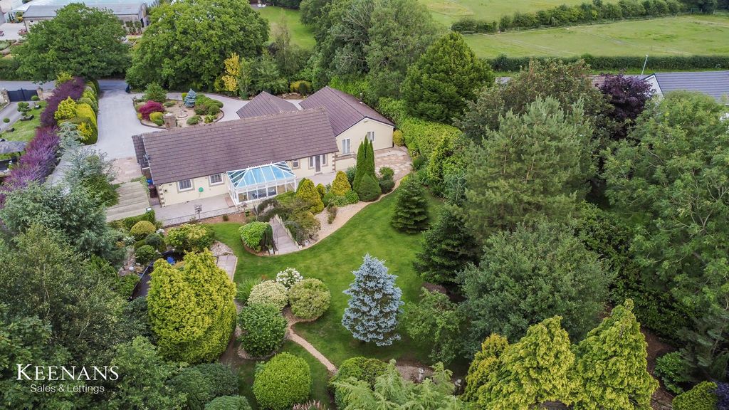 Ightenhill Park Lane, Burnley BB12, 4 bed detached bungalow for sale, £ ...