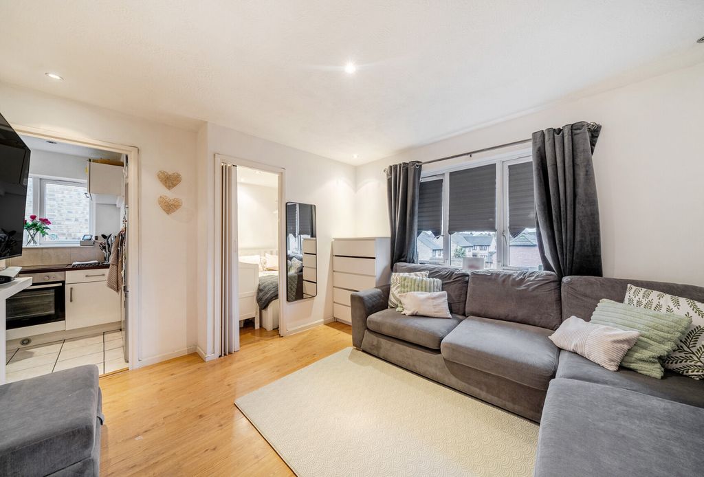 Mill Green Road, Mitcham Junction, Sutton CR4, 1 bed flat for sale, £ ...