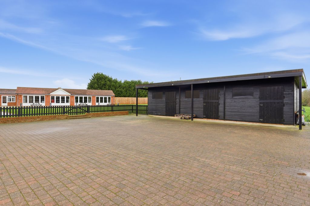 Priory Road, Tiptree CO5, 10 bed detached house for sale, £2,250,000 ...