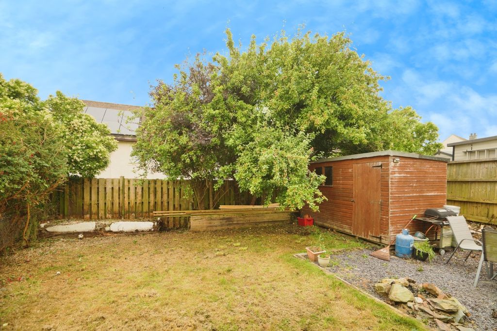Trem Cymyran, Caergeiliog, Holyhead, Gwynedd LL65, 3 bed semi-detached ...