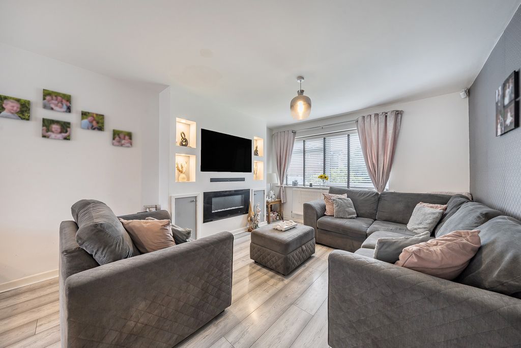 Field Vale Drive, Stockport SK5, 3 bed detached house for sale, £ ...