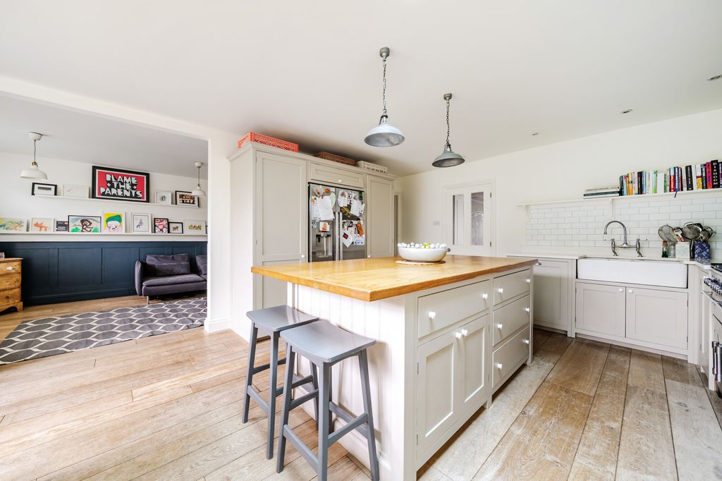 High Street, Manton SN8, 4 bed semi-detached house for sale, £725,000 ...