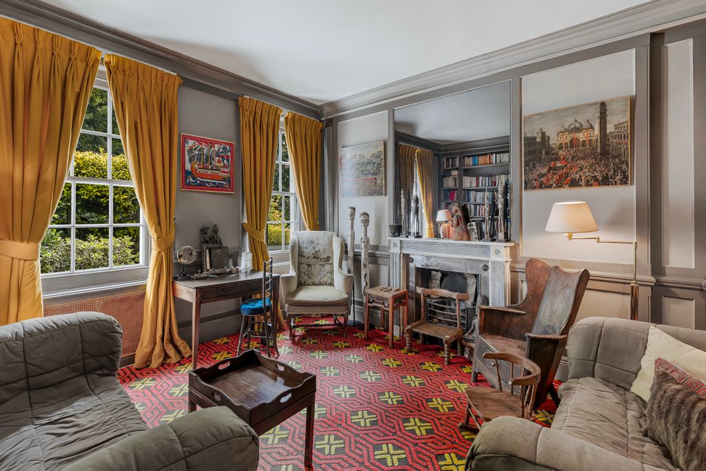 Edwardes Square, Kensington, London W8, United Kingdom, 3 bed property ...