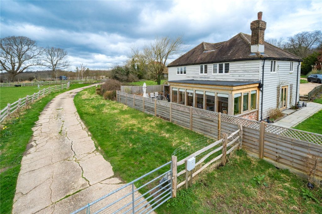 Cowbeech Hill, Cowbeech, East Sussex BN27, 4 bed detached house for ...
