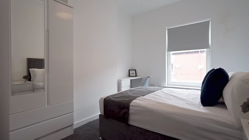 Derby Road, Salford M5, 5 bed shared accommodation to rent, £3,600 pcm ...