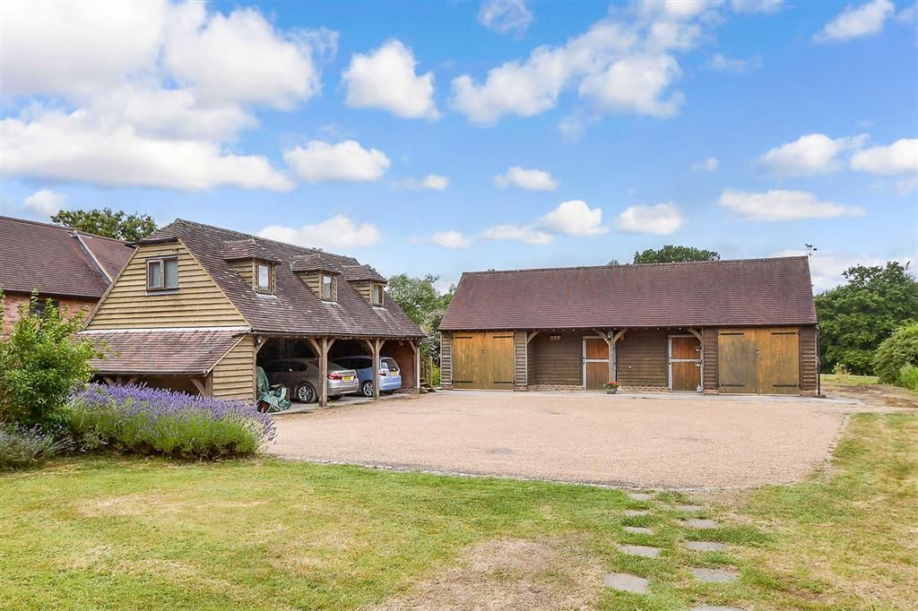Gillridge Lane, Crowborough, East Sussex TN6, 6 bed detached house for ...