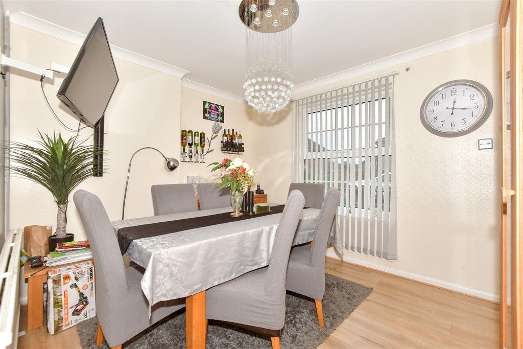 Chaucer Road, Elvington, Dover, Kent CT15, 3 bed semi-detached house ...