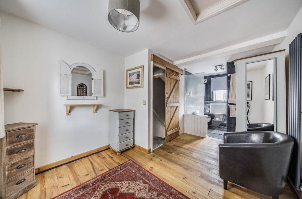 Ermin Street, Stratton St Margaret, Swindon SN3, 2 bed terraced house ...