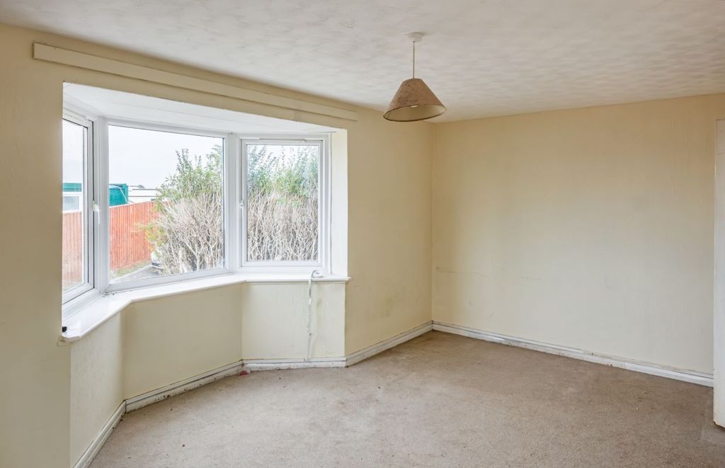 34, Clyffe Pypard, Swindon, Wiltshire SN4, 3 bed terraced house for ...