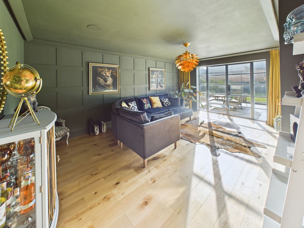 Greenaway Lane, Warsash SO31, 5 bed detached house for sale, £1,750,000 ...