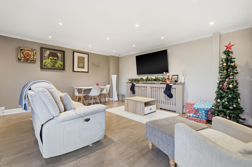 Priory Road, Tiptree CO5, 10 bed detached house for sale, £2,250,000 ...