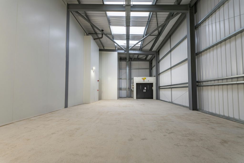Unit 5, Bloom Camberwell, 61 Lilford Road, Camberwell SE5, Industrial ...