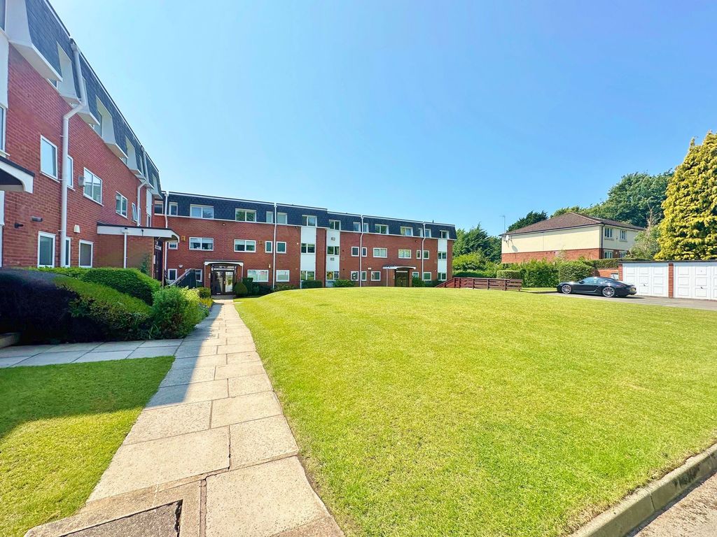 Bidston Road, Ulverscroft CH43, 2 bed flat for sale, £180,000 ...