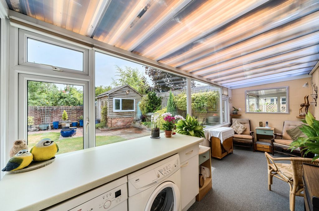 Devizes Road, Wroughton, Swindon SN4, 2 bed semi-detached bungalow for ...