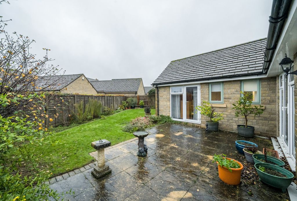 Maytree Gates, Bishops Cleeve, Cheltenham, Gloucestershire GL52, 3 bed ...