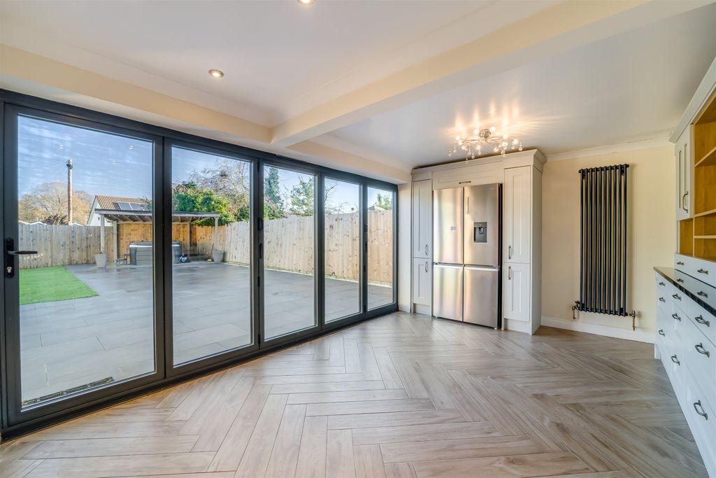 Buzzard Close, Rogiet, Caldicot, Monmouthshire NP26, 4 bed detached ...