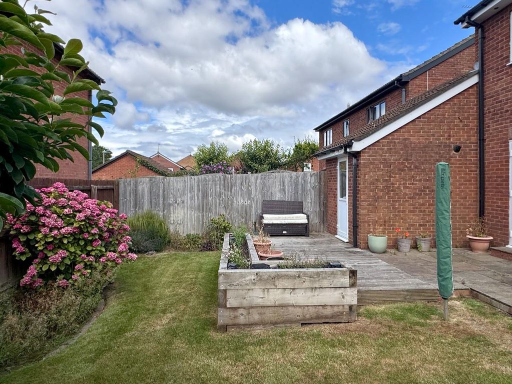 Cosmeston Drive, Penarth CF64, 3 bed detached house for sale, £410,000 ...