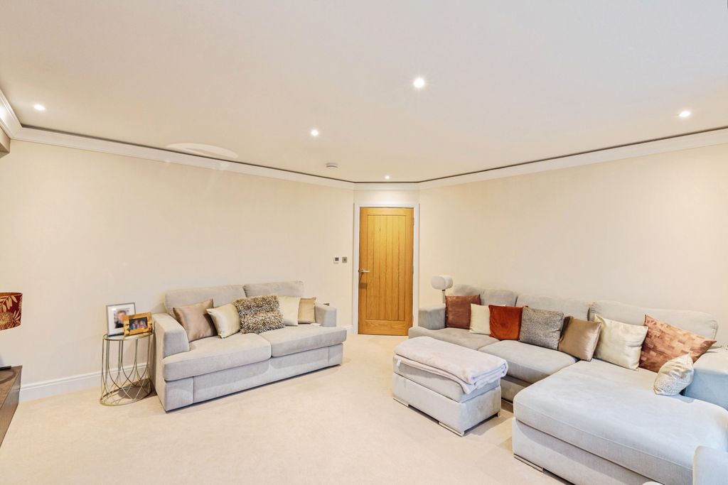 Plumpton Field, Preston PR4, 4 bed detached house for sale, £625,000 ...