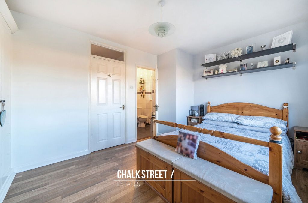 Spingate Close, Hornchurch RM12, 4 bed semi-detached house for sale, £ ...