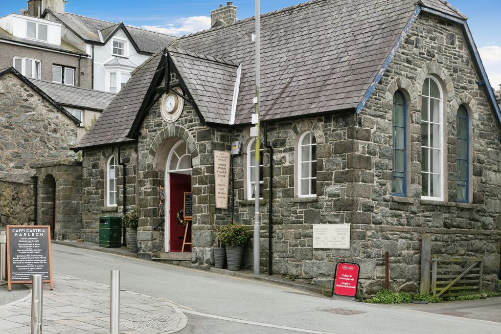 Castle Square, Harlech LL46, Property for sale, £210,000 | PrimeLocation
