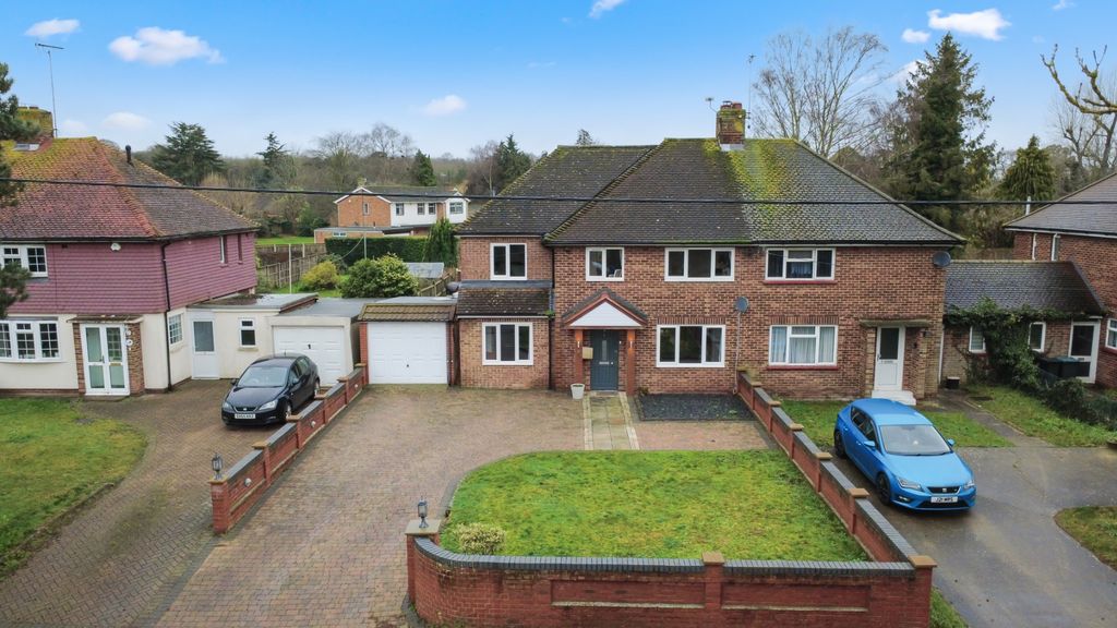 Tanyard Cottages, Tanyard Hill, Shorne DA12, 4 bed semi-detached house ...