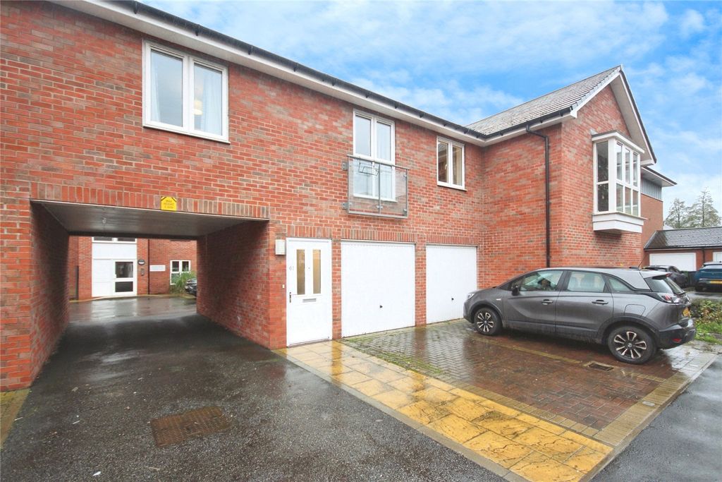 Kingfisher Close, Warwick, Warwickshire CV34, 2 bed end terrace house ...