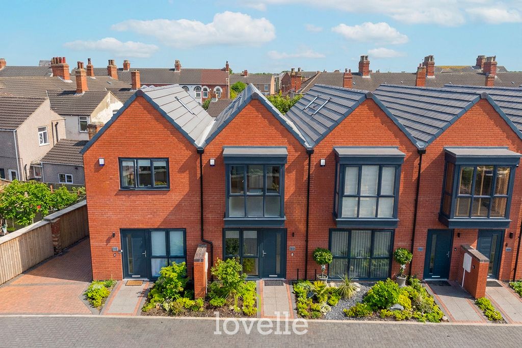 Stable Mews, Cleethorpes DN35, New home, 3 bed town house for sale, £ ...