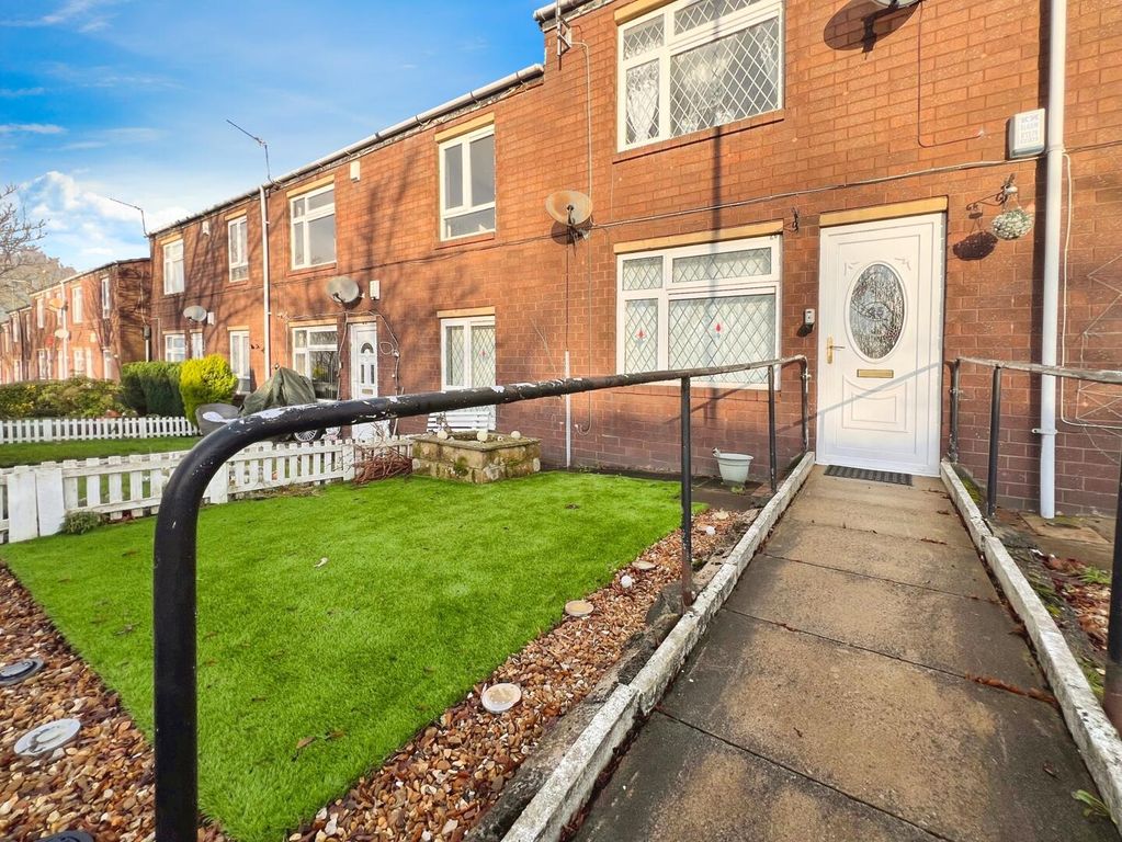 Welham Walk, Bradford BD3, 1 bed flat for sale, £35,000 | PrimeLocation
