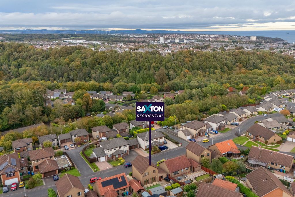 Dunrobin Road, Kirkcaldy KY2, 3 bed detached house for sale, £260,000 ...