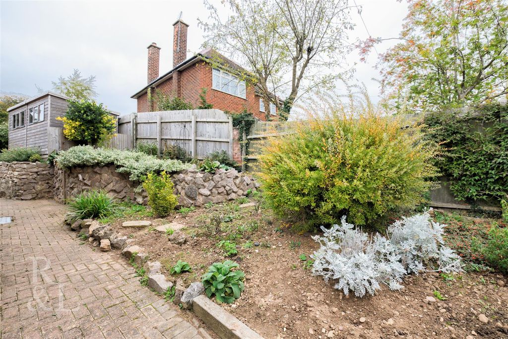 Creswell Drive, Ravenstone LE67, 5 bed detached bungalow for sale, £ ...