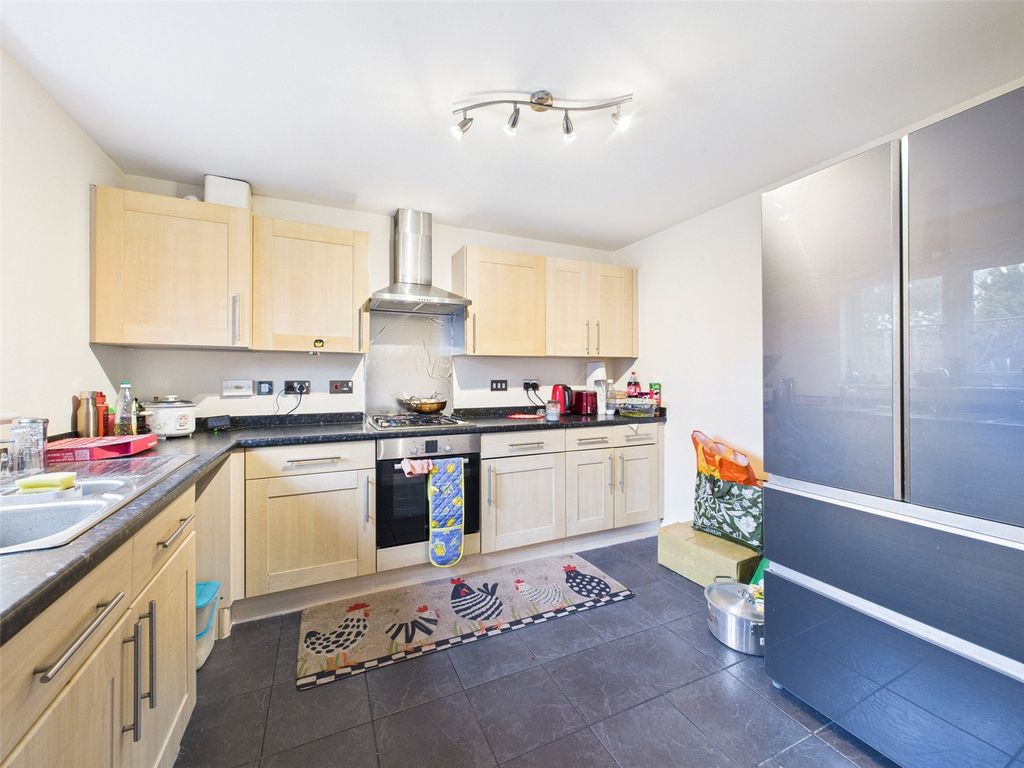 Holbeach Drive, Kingsway, Quedgeley, Gloucester GL2, 4 bed detached ...